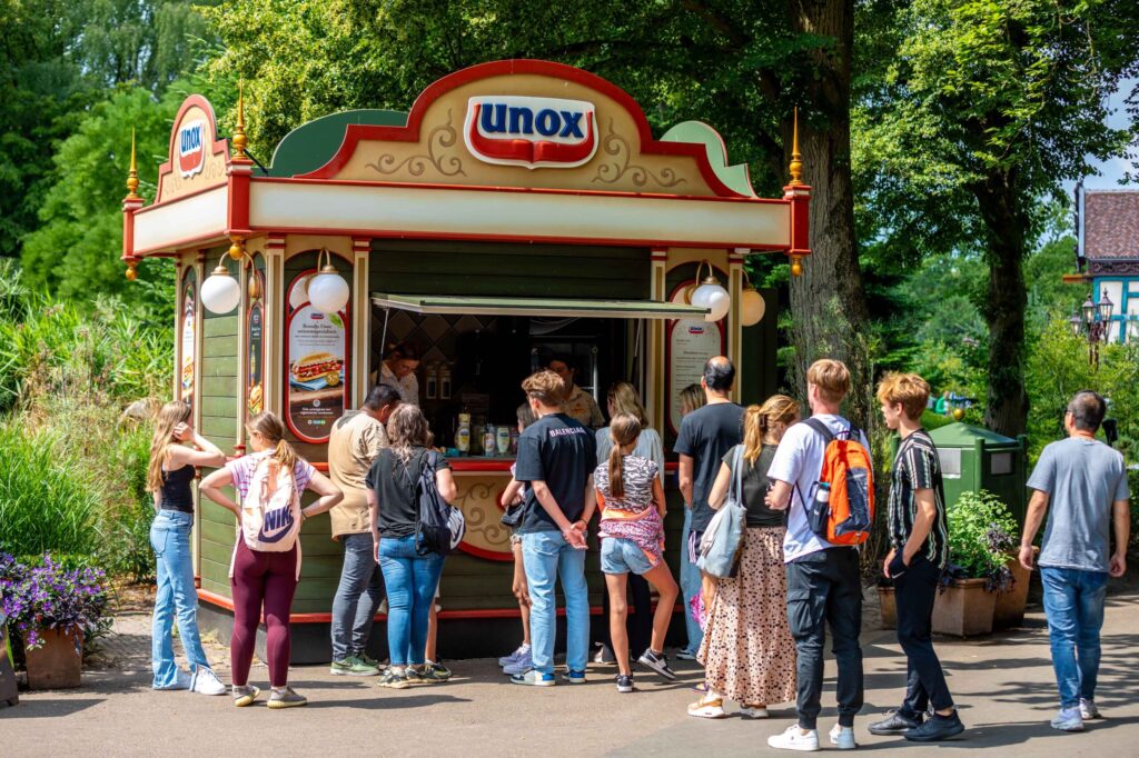 Where can you enjoy good food in the Efteling?